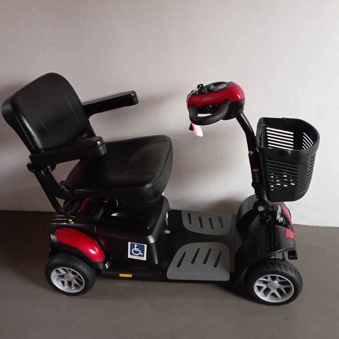 AGIS M9 Mid-sized mobility scooter, Sports Equipment, PMDs, E-Scooters ...