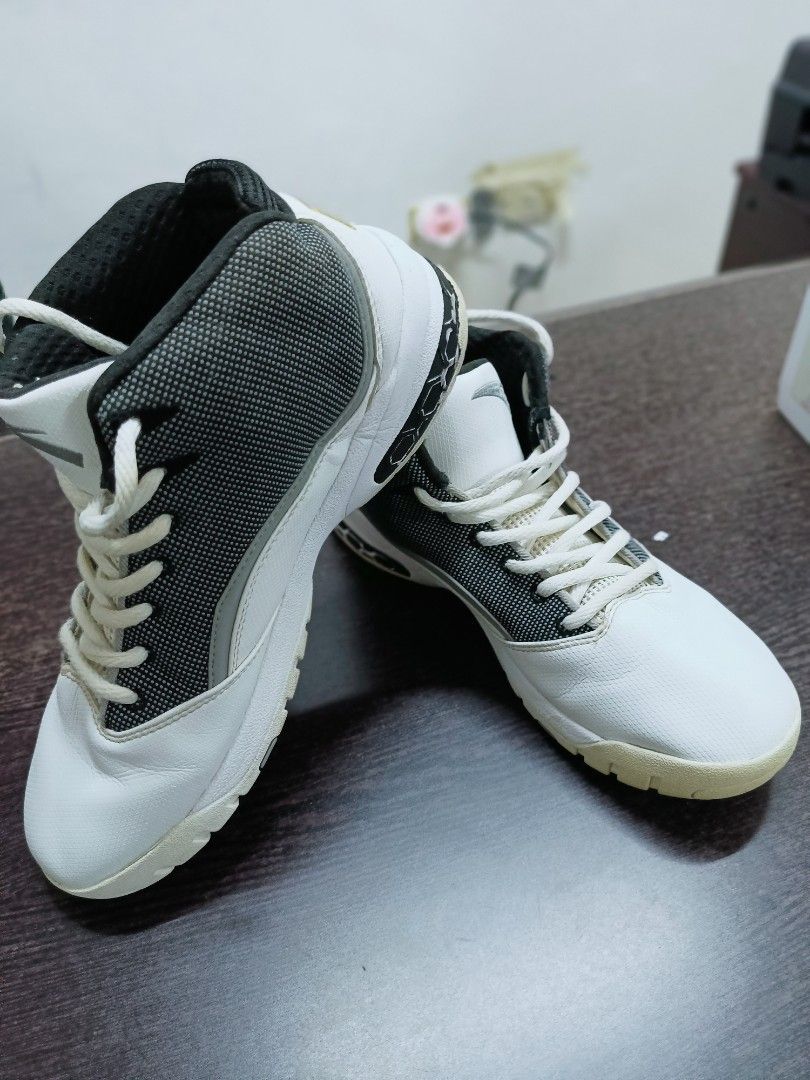 ANTA SHOES, Men's Fashion, Footwear, Sneakers on Carousell