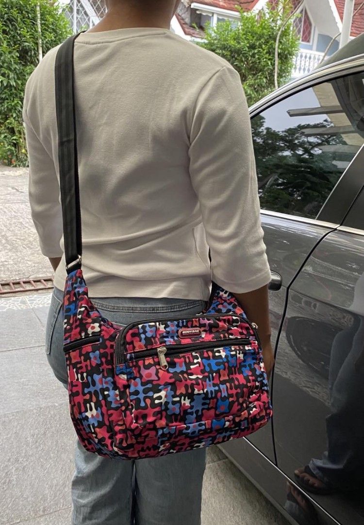 Body Sac, Women's Fashion, Bags & Wallets, Cross-body Bags on Carousell