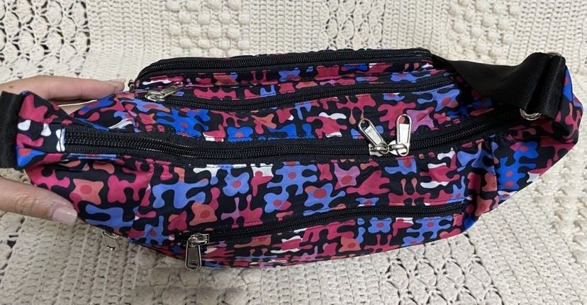 Body Sac, Women's Fashion, Bags & Wallets, Cross-body Bags on Carousell