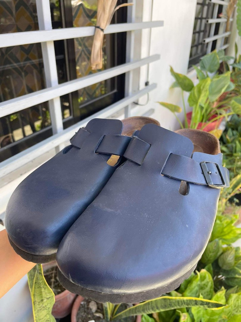 BOSTON CLOGS, Men's Fashion, Footwear, Slippers & Slides on Carousell