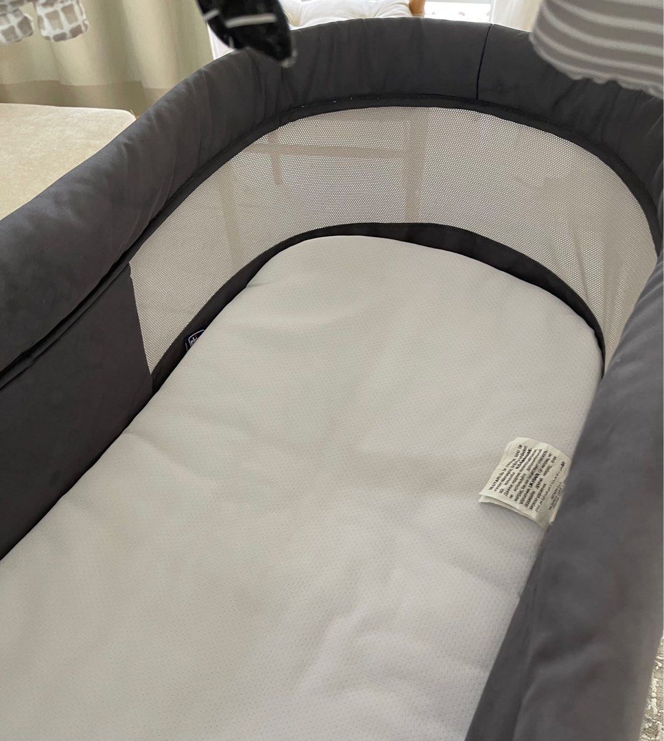 Chicco Baby Hug 4 in 1 Air Crib, Babies & Kids, Baby Nursery & Kids ...