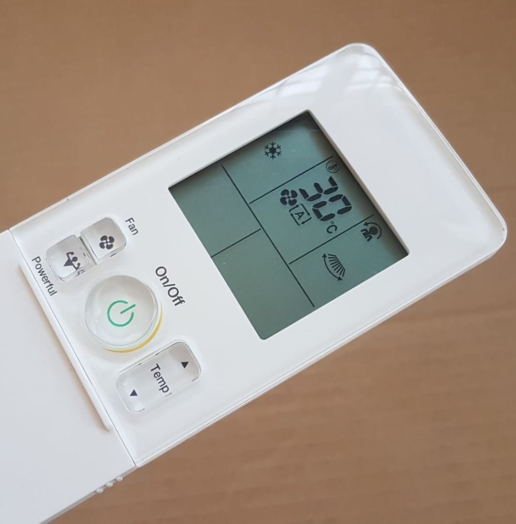 Daikin Wireless Remote Control, Model ARC466A19, Compatible with Daikin ...