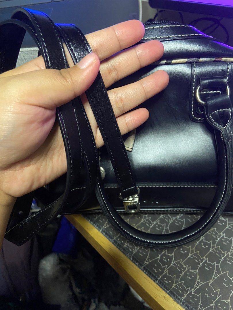 Daks 2-way Bag on Carousell