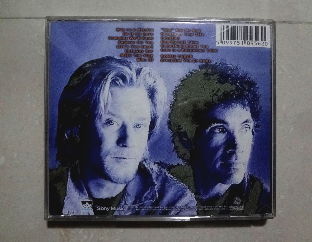 Daryl Hall & John Oates CD Do It For Love, Hobbies & Toys, Music ...