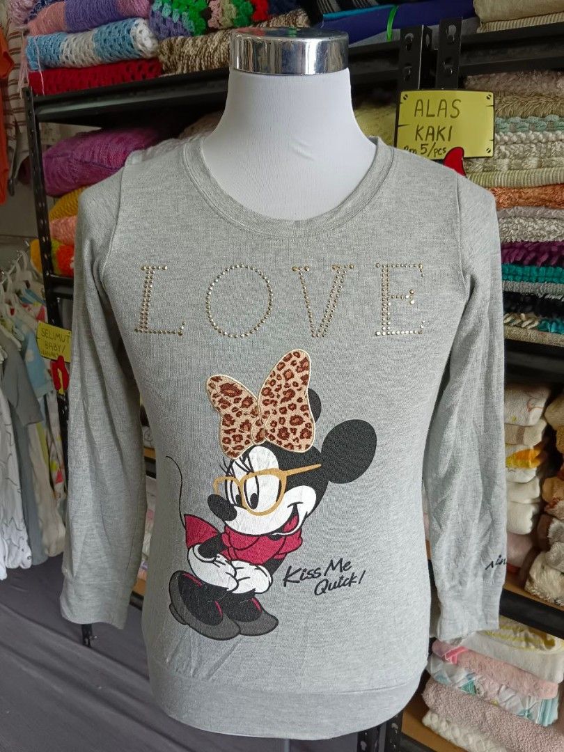 Disney Minnie Mouse Sweatshirt, Women's Fashion, Coats, Jackets and ... Disney Minnie Mouse Sweatshirt, Women's Fashion, Coats, Jackets and ...