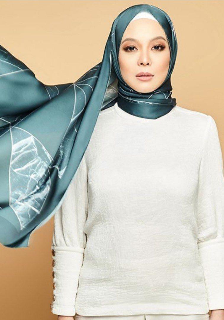 Duckscarves Marble in Verde, Women's Fashion, Muslimah Fashion, Hijabs ...