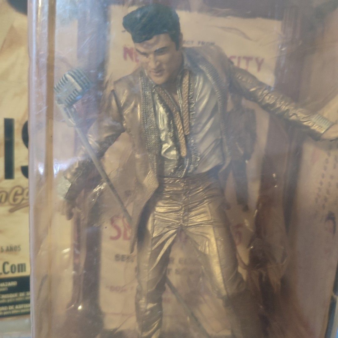 Elvis McFarlane Toys Rock n' Roll Action Figure #4 Gold Outfit, Hobbies ...