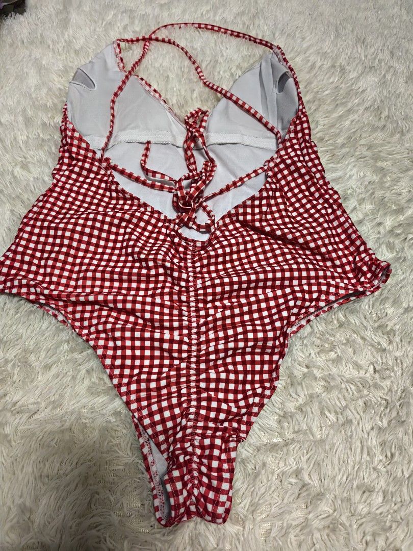 Free used swimsuit, Women's Fashion, Swimwear, Bikinis & Swimsuits on ...