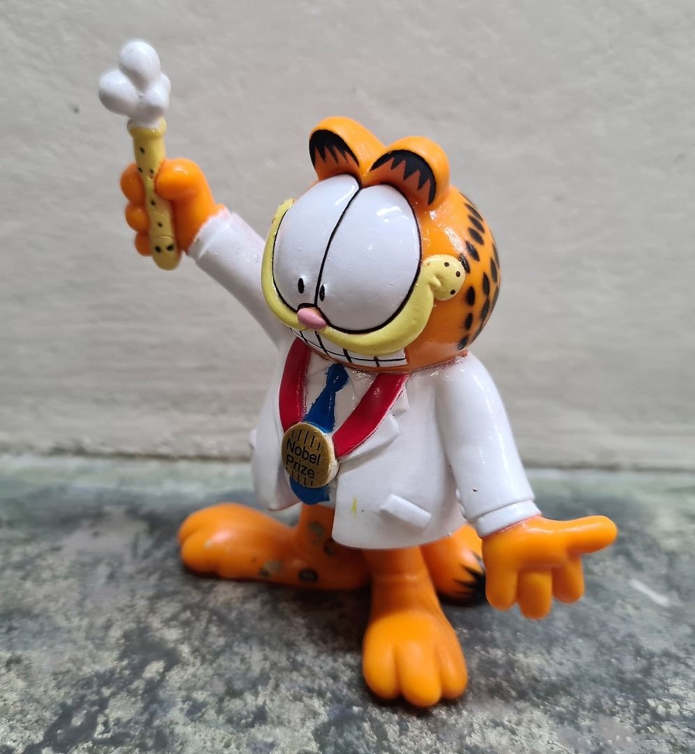 GARFIELD as Alfred Nobel - Paws Collectible PVC Figure, Hobbies & Toys ...