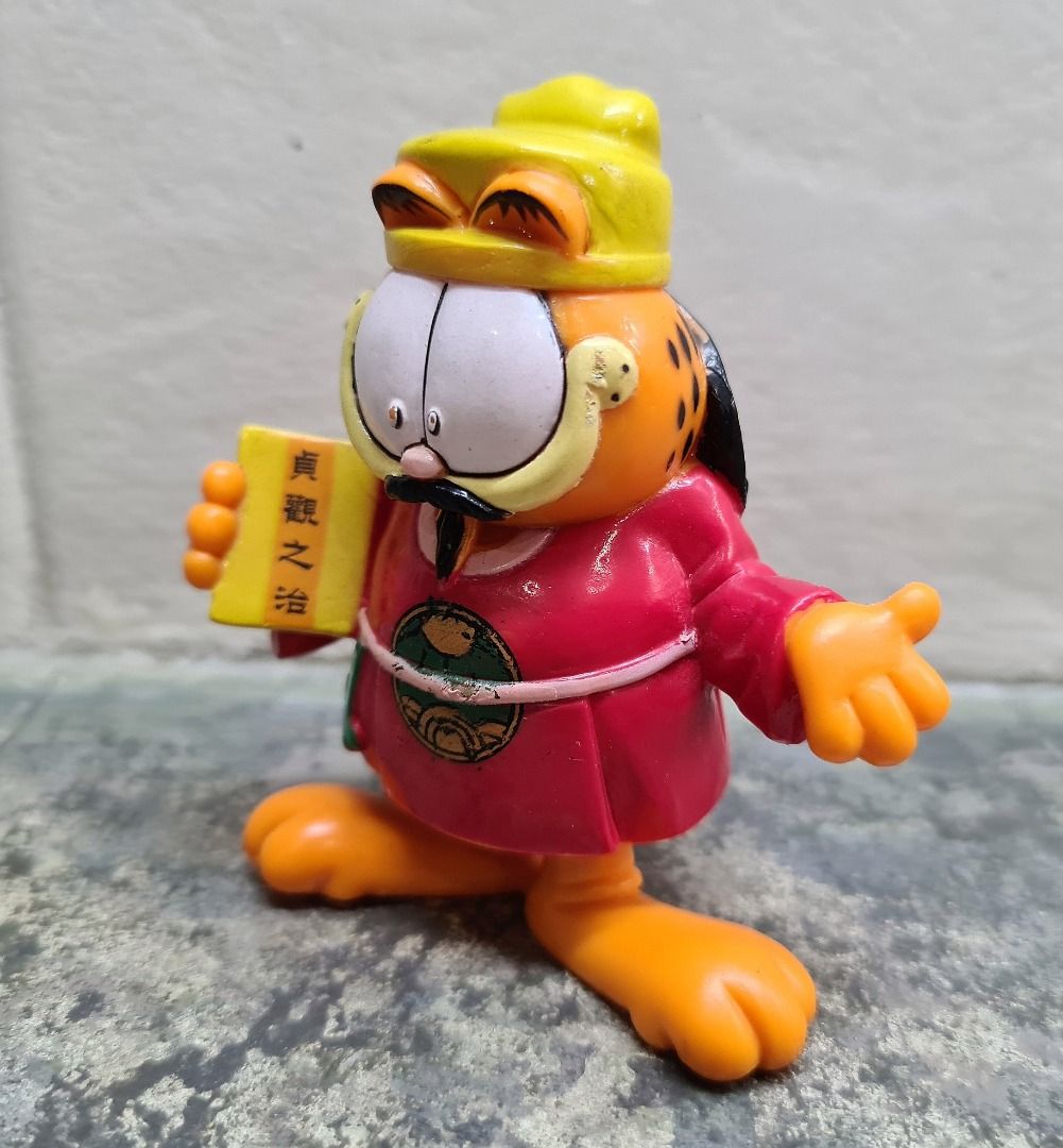 GARFIELD as Chinese Emperor Keng Xi - Paws Collectible PVC Figure ...