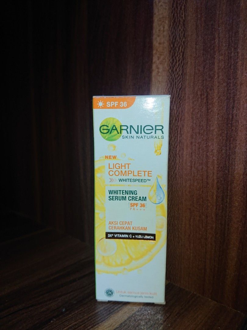 Garnier Light Complete - SPF 36 (20ml), Kesehatan & Kecantikan, Kulit ...