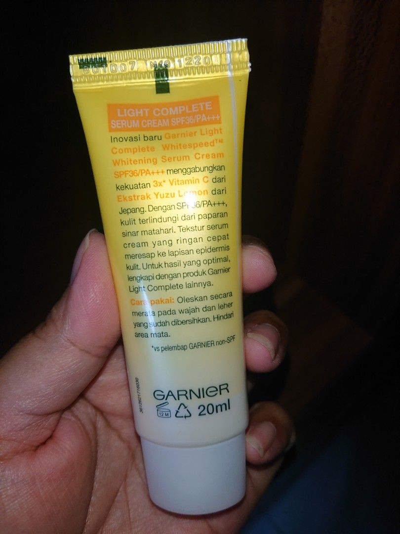 Garnier Light Complete - SPF 36 (20ml), Kesehatan & Kecantikan, Kulit ...