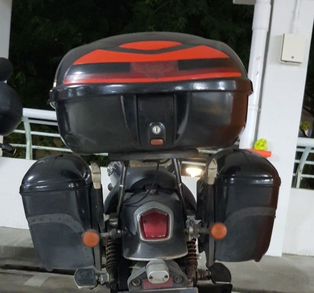 Givi (main & side box), Motorcycles, Motorcycle Accessories on Carousell