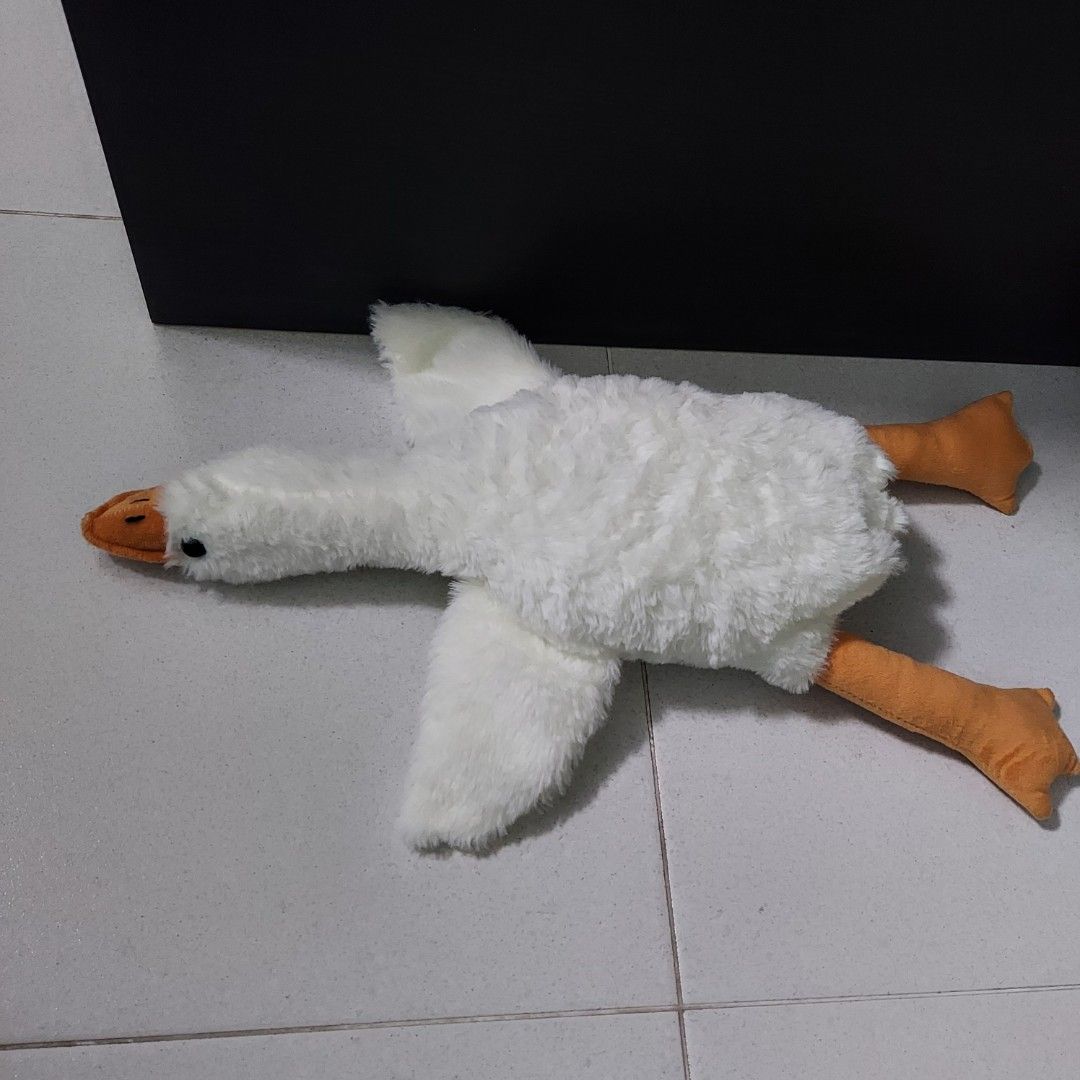 Goose plush toy, Hobbies & Toys, Toys & Games on Carousell
