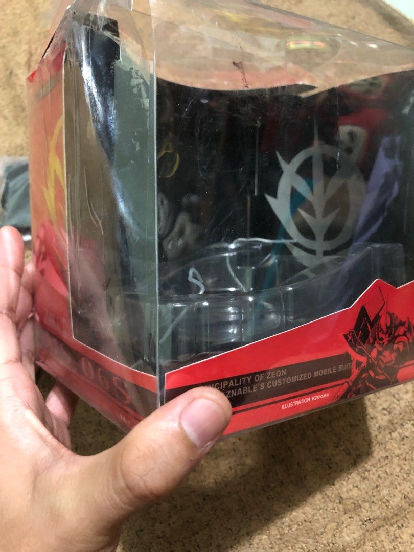 Gundam Zaku II MS-06G head bust ashtray collectible figure, Hobbies ...