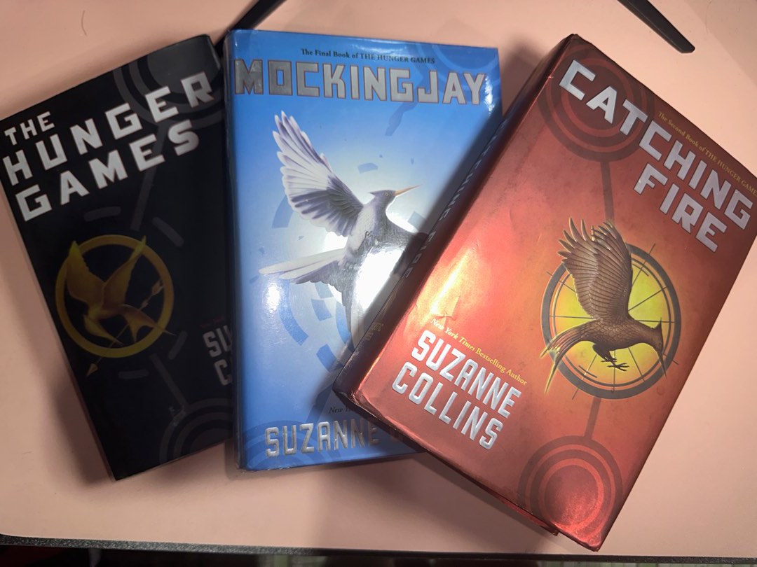 HUNGER GAMES HARDBOUND TRILOGY BUNDLE, Hobbies & Toys, Books ...
