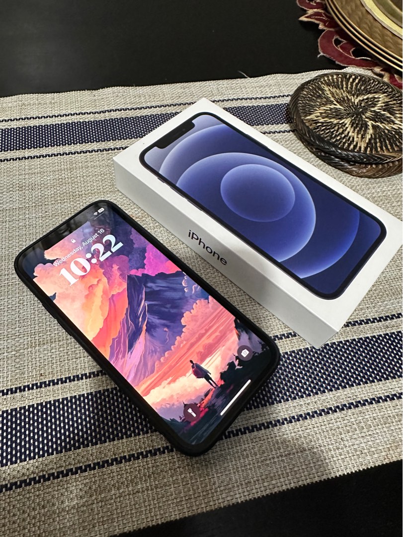Iphone 12 128G on Carousell