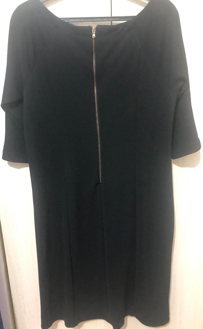 Julian Taylor Form Fitting Dress US12 on Carousell