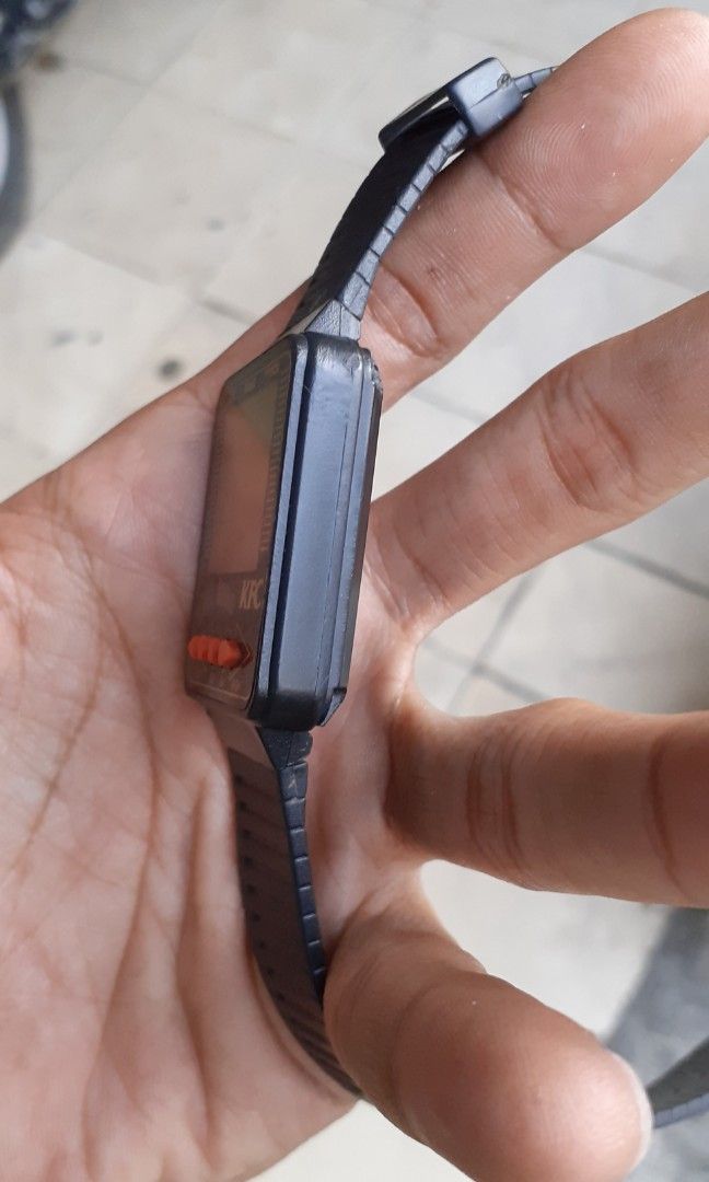 KFC game watch vintage, Antik, Jam & Perhiasan di Carousell