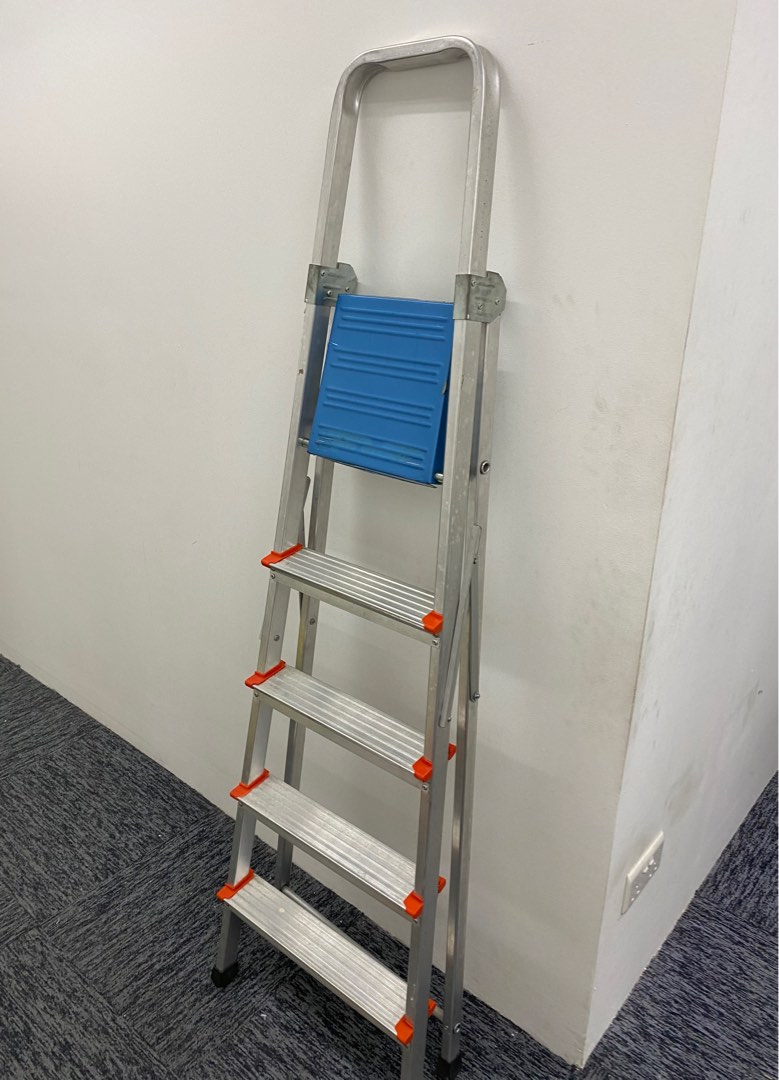 Ladder (5steps), Furniture & Home Living, Home Improvement ...