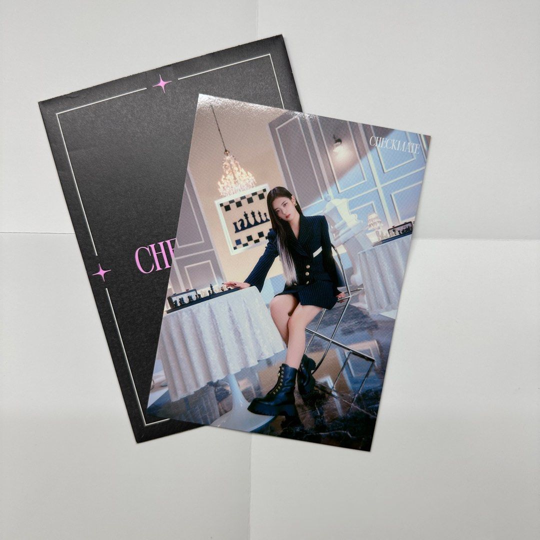 Lia ITZY 日本場 週邊 random trading card 小卡, 興趣及遊戲, 收藏品及紀念品, 韓流 - Carousell