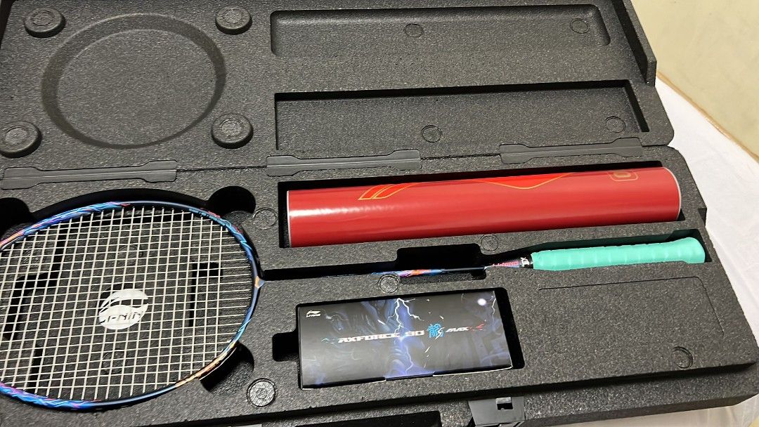 Lining Axforce 90 (Box Set), Sports Equipment, Sports & Games, Racket ...