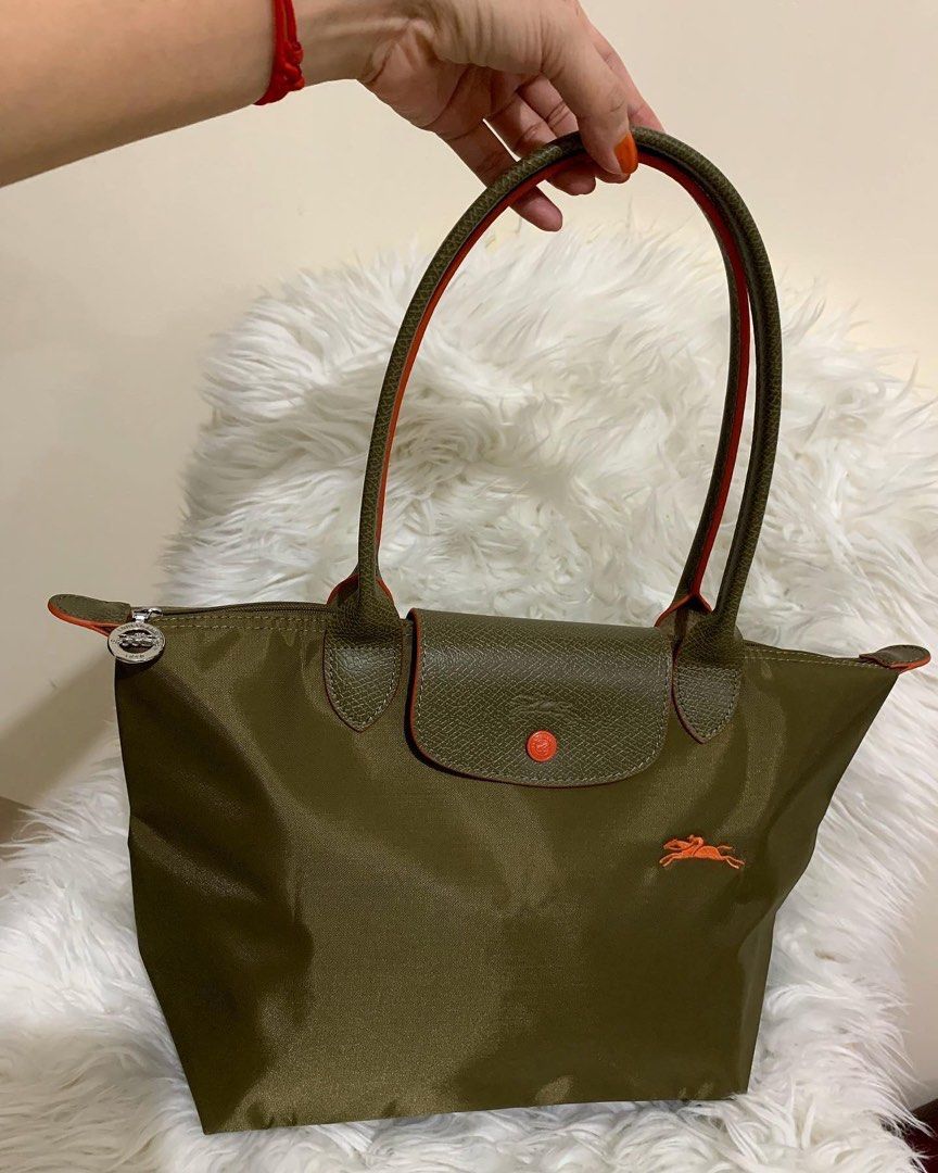 longchamp original medium long handle on Carousell