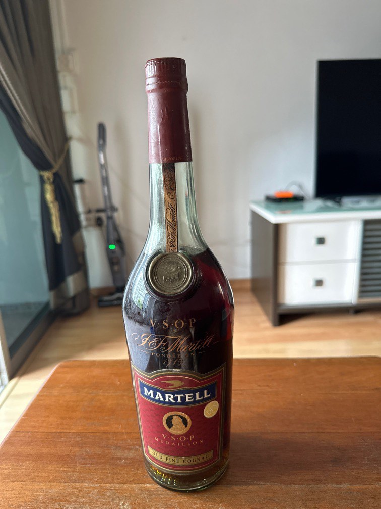 Martell VSOP Medailion, Food & Drinks, Alcoholic Beverages on Carousell