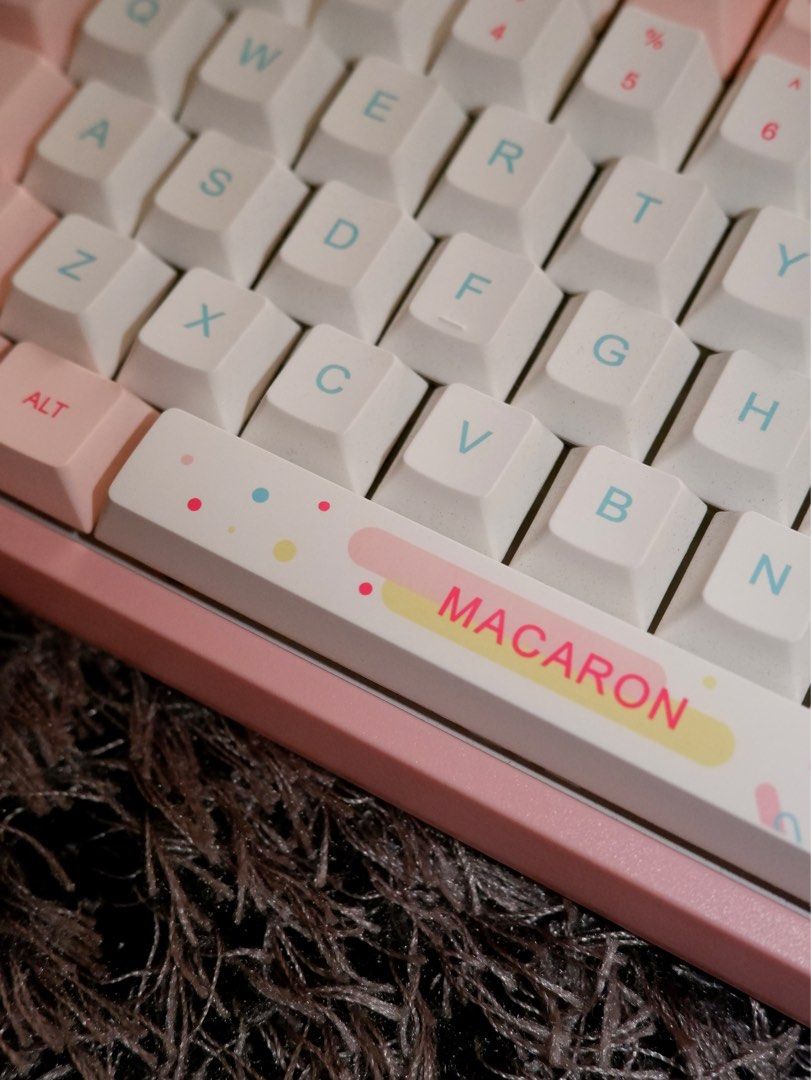 MECHANICAL KEYBOARD (YUNZII YZ84 MACARON) on Carousell
