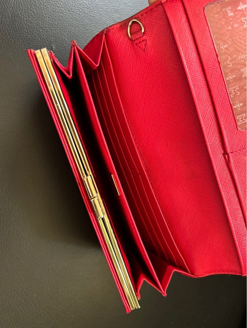 Metrocity Bloody Red Long Wallet- OPEN for SWAP, Women's Fashion, Bags ...