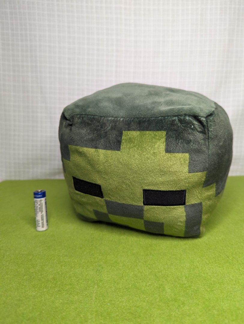 Mojang Minecraft Crawler Zombie Plush Soft Toy, Hobbies & Toys, Toys ...