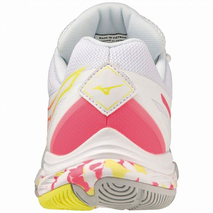 Mizuno Wave Fang 2, 運動產品, 運動與體育, 運動與體育 - 球拍和球類運動 - Carousell