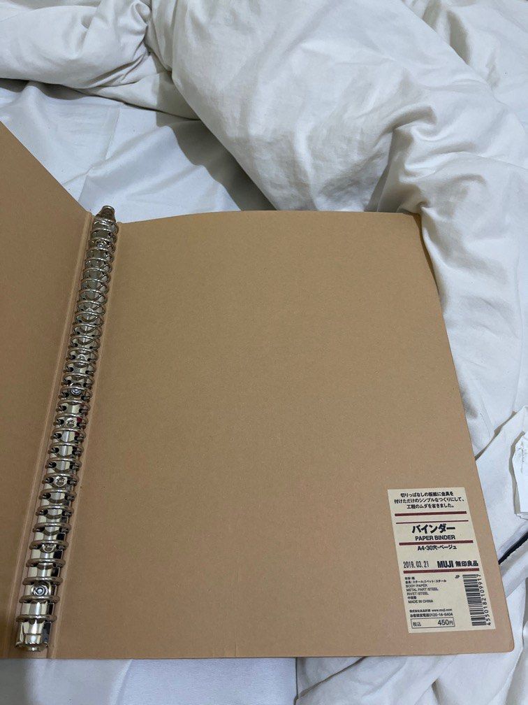 muji binder A4 bonus isi campus Kokuyo, Buku & Alat Tulis, Alat Tulis ...