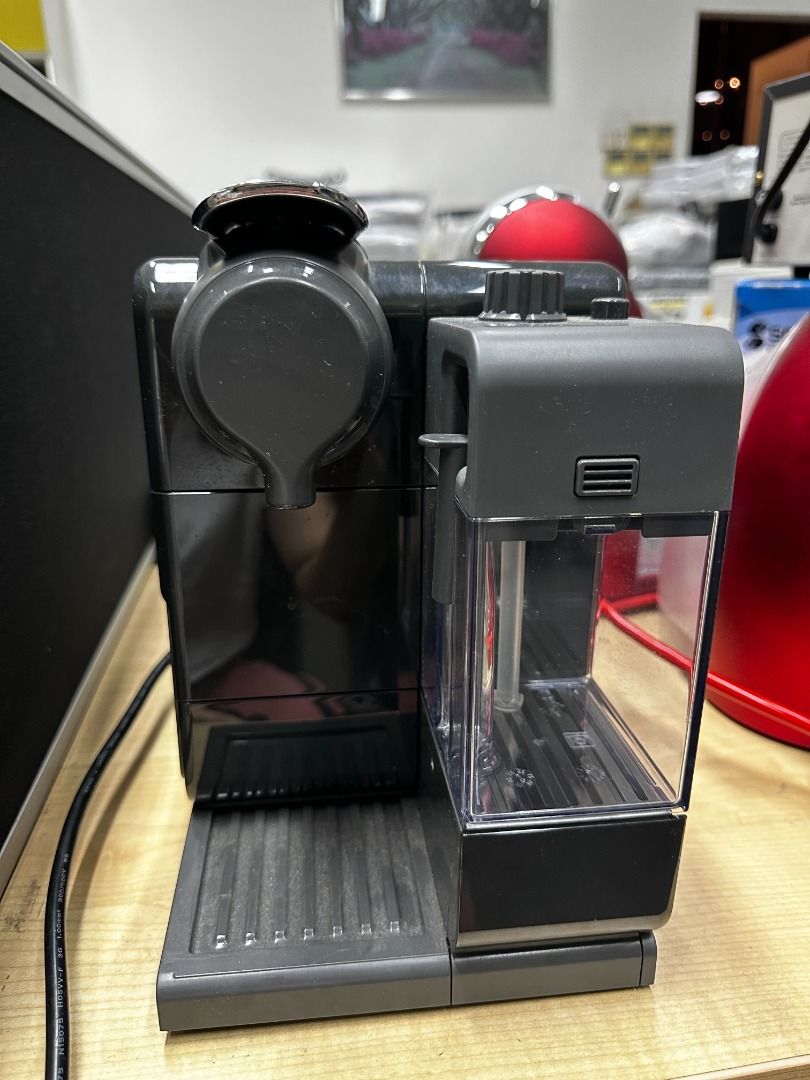 Nespresso Lattissima Touch F521, TV & Home Appliances, Kitchen ...