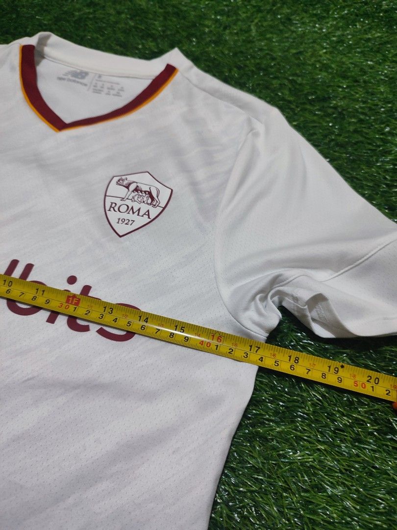 NEW BALANCE ROMA SS AWAY MATIC # 8 JERSEY, Men's Fashion, Activewear on ...