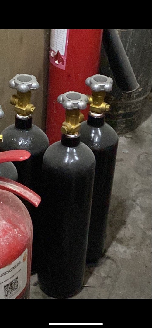 NEW CO2 tank, Pet Supplies, Homes & Other Pet Accessories on Carousell