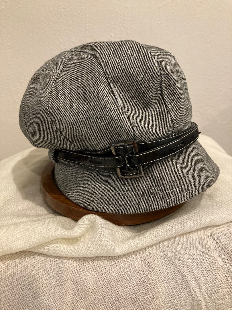 Newsboy peaked cap, Men's Fashion, Watches & Accessories, Caps & Hats ...