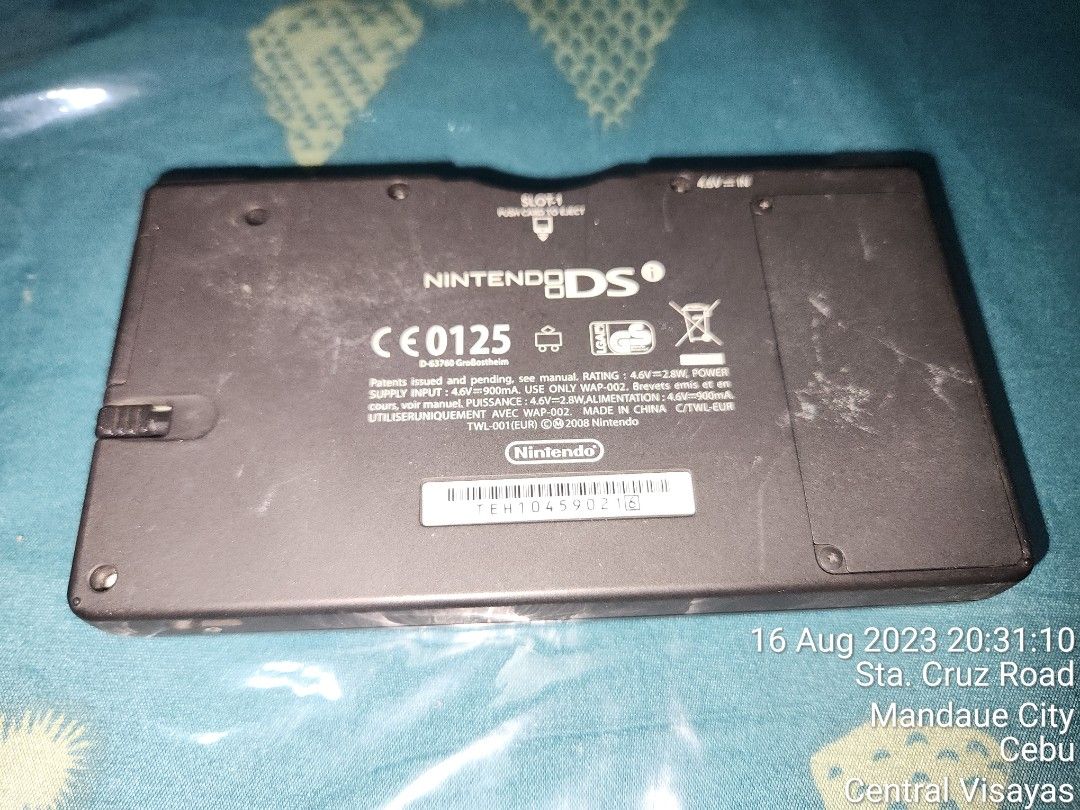 Nintendo 3DSi Reshiram and Zekrom Edition, Video Gaming, Video Game ...