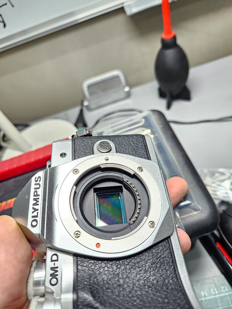 Olympus OM-D E-M10 Mk III MFT BODY ONLY, Photography, Cameras on Carousell