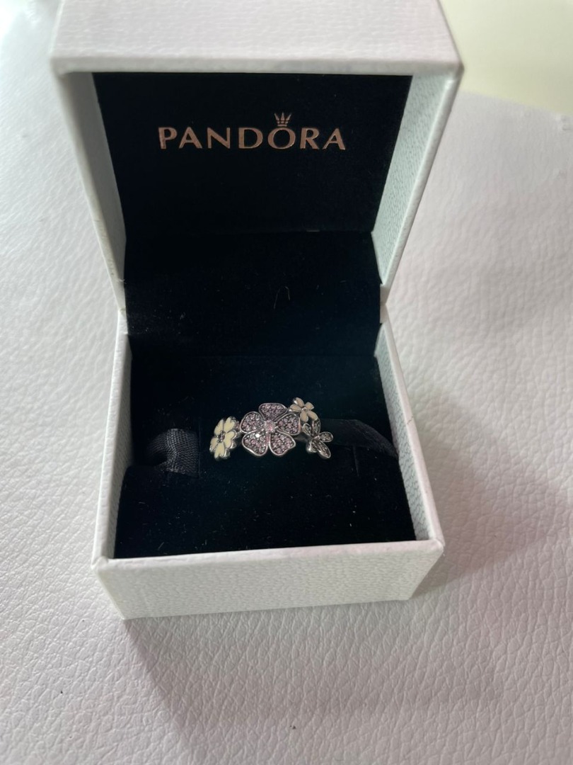 Authentic Pandora Ring (with receipt), Women's Fashion, Jewelry ...