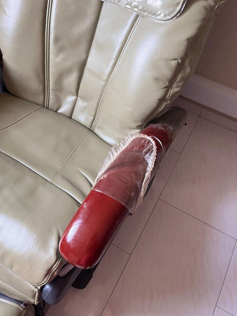 Osim IMEDIC Massage Chair, Health & Nutrition, Massage Devices on Carousell