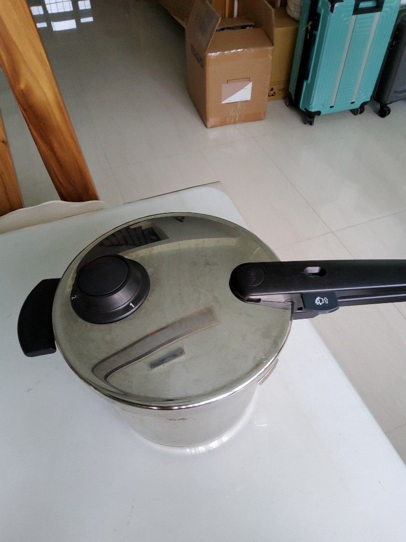 Pressure cooker, Furniture & Home Living, Kitchenware & Tableware ...