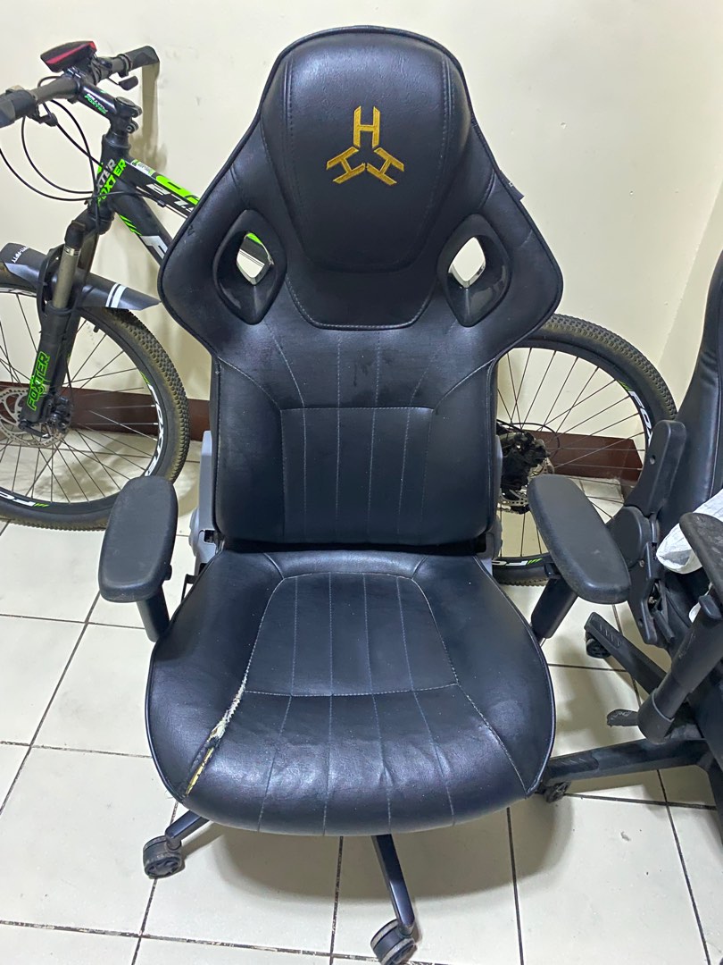 Rakk Casap Elite gaming chair, Furniture & Home Living, Furniture ...