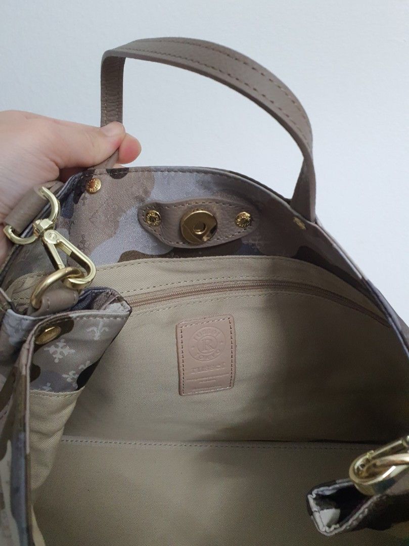 Russet Tokyo Green Camouflage Tote Bag, Luxury, Bags & Wallets on Carousell