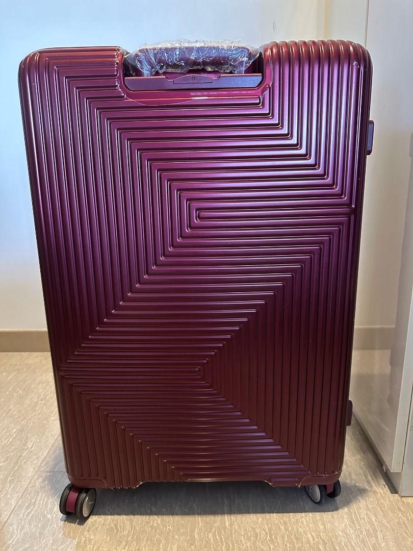 Samsonite Azio 28 inch spinner, Hobbies & Toys, Travel, Luggage on ...