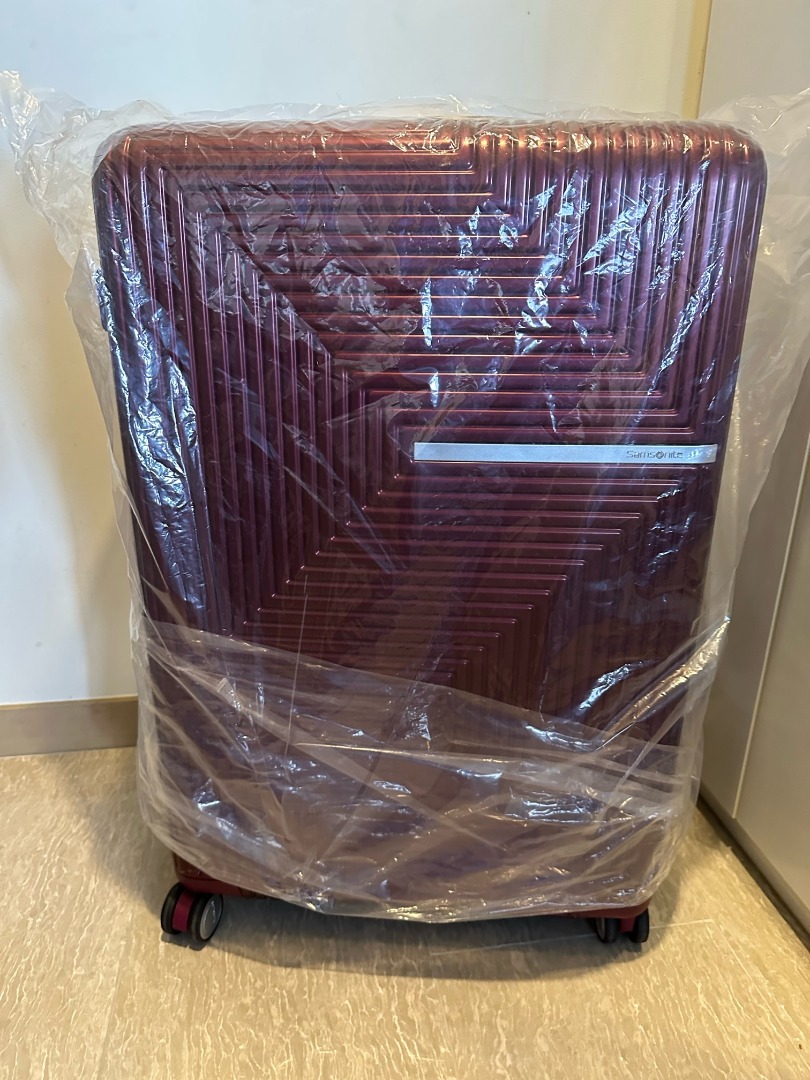 Samsonite Azio 28 inch spinner, Hobbies & Toys, Travel, Luggage on ...