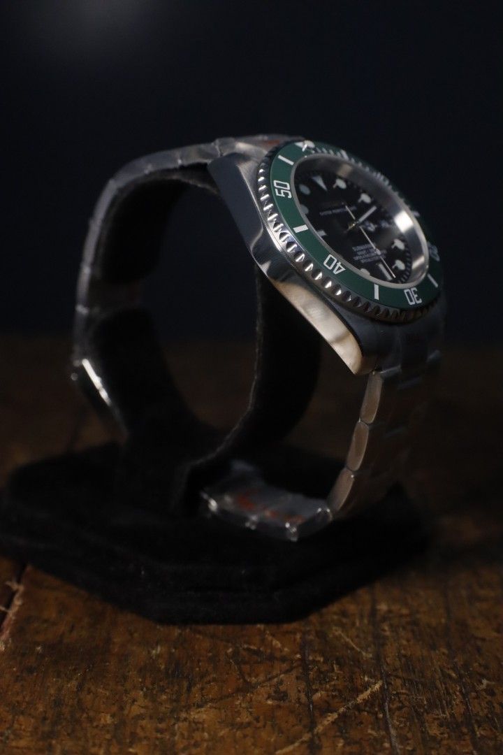 Seiko Mod Submariner Starbucks Oyster Strap, Luxury, Watches on Carousell