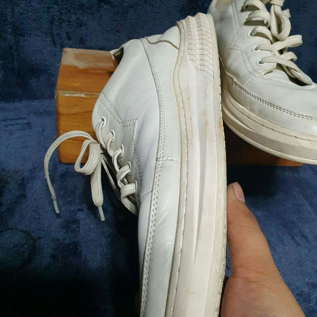 Septwolves shoes on Carousell