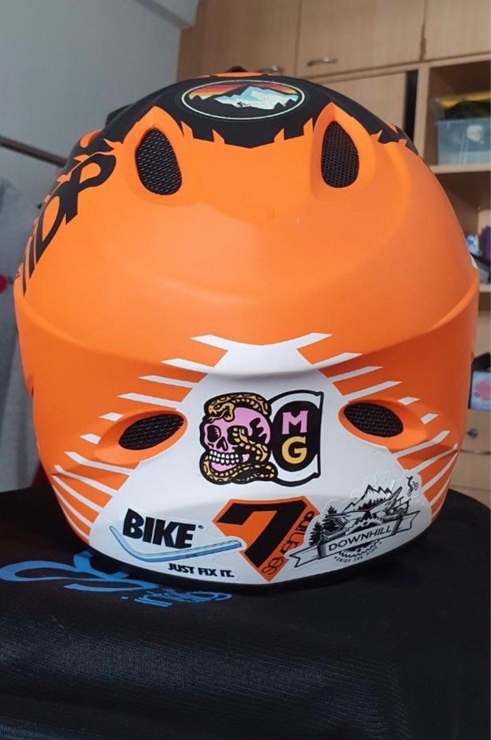 Seven iDP full face helmet XL, Sports Equipment, Bicycles & Parts ...